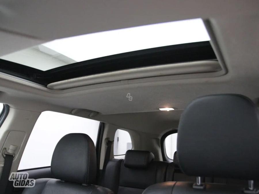 Black Mitsubishi Outlander 2014 in Vilnius, with an engine capacity of 2.00 L and mileage of 204 thousand km for 10199 €, photo 35 on AUTOMOTO.COM.LV