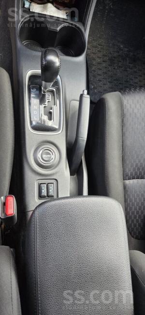 Black Mitsubishi Outlander 2014 in Riga, with an engine capacity of 2.00 L and mileage of 148 thousand km for 10400 €, photo 10 on AUTOMOTO.COM.LV