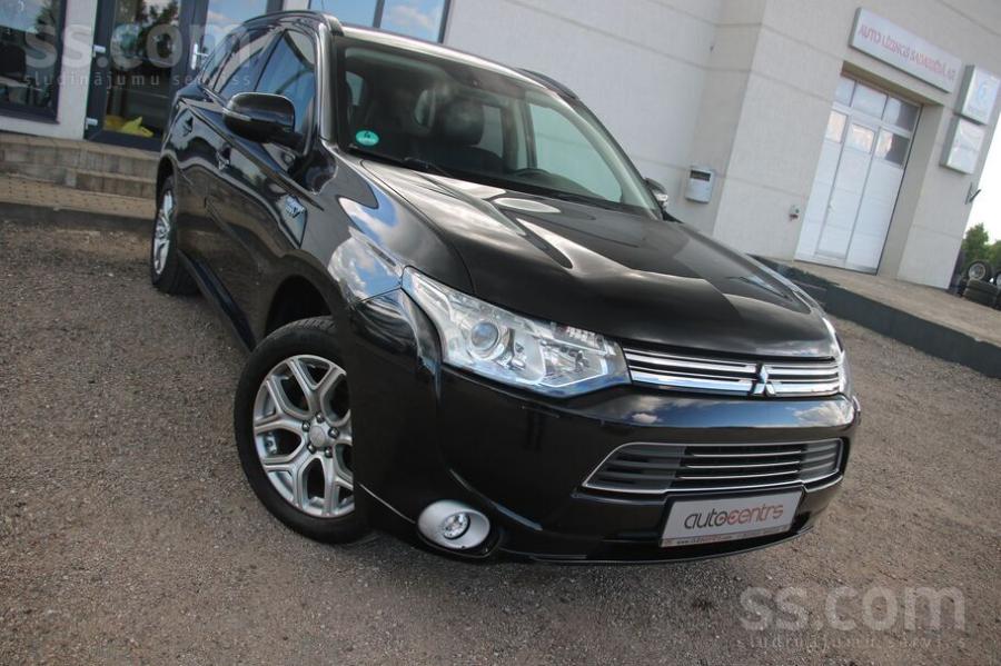 Melns Mitsubishi Outlander 2014 Tukums, ar dzinēja tilpumu 2.00 L un nobraukumu 209 tūkst. km par 8968 €, foto 9 vietnē AUTOMOTO.COM.LV