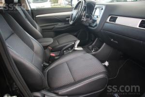 Melns Mitsubishi Outlander 2014 Tukums, ar dzinēja tilpumu 2.00 L un nobraukumu 209 tūkst. km par 8968 €, foto 11 vietnē AUTOMOTO.COM.LV