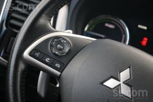 Melns Mitsubishi Outlander 2014 Tukums, ar dzinēja tilpumu 2.00 L un nobraukumu 209 tūkst. km par 8968 €, foto 21 vietnē AUTOMOTO.COM.LV