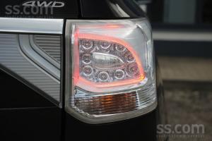 Melns Mitsubishi Outlander 2014 Tukums, ar dzinēja tilpumu 2.00 L un nobraukumu 209 tūkst. km par 8968 €, foto 25 vietnē AUTOMOTO.COM.LV