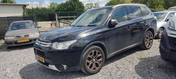 Melns Mitsubishi Outlander 2014 Kauņa, ar dzinēja tilpumu 2.20 L un nobraukumu 380 tūkst. km par 3500 €, foto 1 vietnē AUTOMOTO.COM.LV