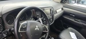 Black Mitsubishi Outlander 2014 in Kaunas, with an engine capacity of 2.20 L and mileage of 380 thousand km for 3500 €, photo 11 on AUTOMOTO.COM.LV