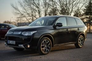 Black Mitsubishi Outlander 2014 in Liepaja, with an engine capacity of 2.30 L and mileage of 110 thousand km for 11850 €, photo  on AUTOMOTO.COM.LV