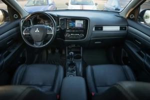 Black Mitsubishi Outlander 2014 in Liepaja, with an engine capacity of 2.30 L and mileage of 110 thousand km for 11850 €, photo 8 on AUTOMOTO.COM.LV
