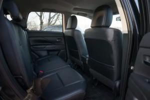 Black Mitsubishi Outlander 2014 in Liepaja, with an engine capacity of 2.30 L and mileage of 110 thousand km for 11850 €, photo 14 on AUTOMOTO.COM.LV