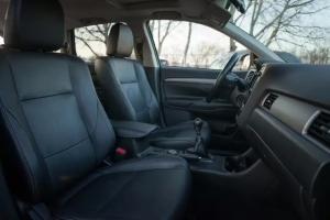 Black Mitsubishi Outlander 2014 in Liepaja, with an engine capacity of 2.30 L and mileage of 110 thousand km for 11850 €, photo 15 on AUTOMOTO.COM.LV
