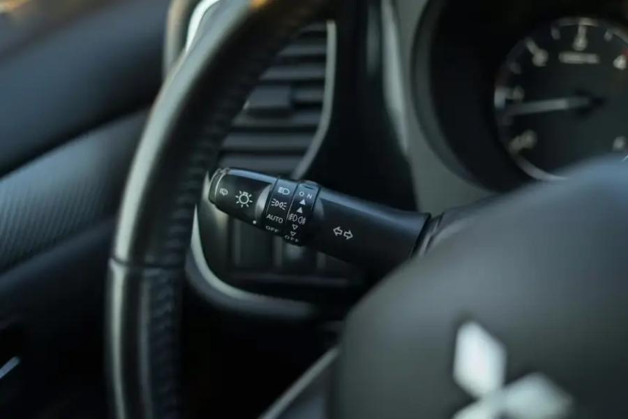 Black Mitsubishi Outlander 2014 in Liepaja, with an engine capacity of 2.30 L and mileage of 110 thousand km for 11850 €, photo 22 on AUTOMOTO.COM.LV
