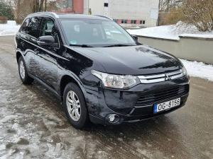 Black Mitsubishi Outlander 2014 in Jekabpils, with an engine capacity of 2.20 L and mileage of 230 thousand km for 8490 €, photo 5 on AUTOMOTO.COM.LV