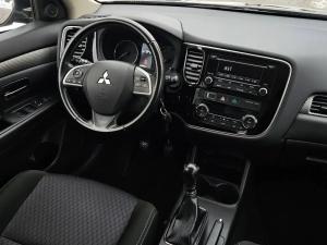 Black Mitsubishi Outlander 2014 in Jekabpils, with an engine capacity of 2.20 L and mileage of 230 thousand km for 8490 €, photo 27 on AUTOMOTO.COM.LV