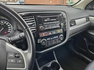 Black Mitsubishi Outlander 2014 in Jekabpils, with an engine capacity of 2.20 L and mileage of 230 thousand km for 8490 €, photo 33 on AUTOMOTO.COM.LV