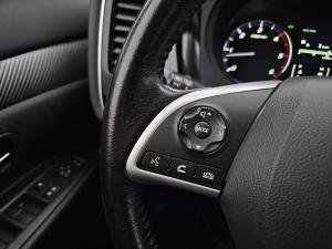 Black Mitsubishi Outlander 2014 in Jekabpils, with an engine capacity of 2.20 L and mileage of 230 thousand km for 8490 €, photo 35 on AUTOMOTO.COM.LV