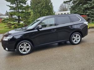 Melns Mitsubishi Outlander 2014 Jēkabpils, ar dzinēja tilpumu 2.20 L un nobraukumu 197 tūkst. km par 9290 €, foto 12 vietnē AUTOMOTO.COM.LV