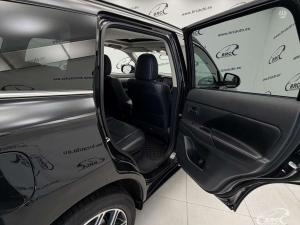 Black Mitsubishi Outlander 2014 in Vilnius, with an engine capacity of 2.00 L and mileage of 205 thousand km for 8800 €, photo 14 on AUTOMOTO.COM.LV