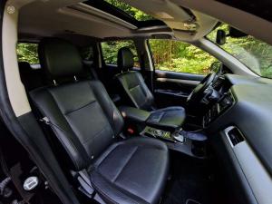 Black Mitsubishi Outlander 2014 in Kaunas, with an engine capacity of 2.00 L and mileage of 312 thousand km for 7450 €, photo 18 on AUTOMOTO.COM.LV