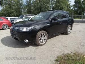 Black Mitsubishi Outlander 2014 in Tallinn, with an engine capacity of 2.00 L and mileage of 187 thousand km for 9900 €, photo  on AUTOMOTO.COM.LV