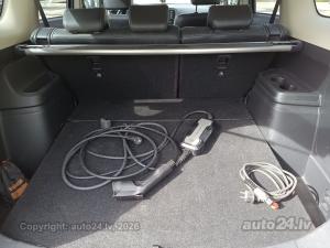 Melns Mitsubishi Outlander 2014 Tallina, ar dzinēja tilpumu 2.00 L un nobraukumu 187 tūkst. km par 9900 €, foto 11 vietnē AUTOMOTO.COM.LV
