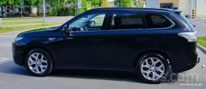 Melns Mitsubishi Outlander 2014 Rīga, ar dzinēja tilpumu 2.00 L un nobraukumu 258 tūkst. km par 8800 €, foto 3 vietnē AUTOMOTO.COM.LV
