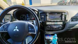 Melns Mitsubishi Outlander 2014 Rīga, ar dzinēja tilpumu 2.00 L un nobraukumu 258 tūkst. km par 8800 €, foto 7 vietnē AUTOMOTO.COM.LV