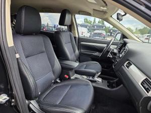 Melns Mitsubishi Outlander 2014 Tauragė, ar dzinēja tilpumu 2.00 L un nobraukumu 330 tūkst. km par 6700 €, foto 16 vietnē AUTOMOTO.COM.LV