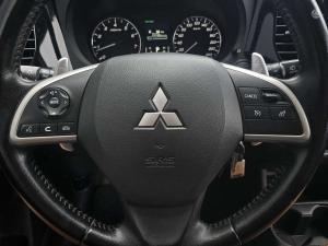 Black Mitsubishi Outlander 2014 in Panevezys, with an engine capacity of 2.00 L and mileage of 303 thousand km for 4999 €, photo 17 on AUTOMOTO.COM.LV