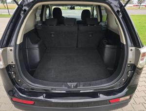 Black Mitsubishi Outlander 2014 in Panevezys, with an engine capacity of 2.00 L and mileage of 303 thousand km for 4999 €, photo 24 on AUTOMOTO.COM.LV