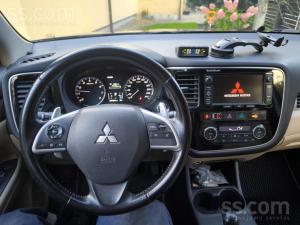 Melns Mitsubishi Outlander 2014 Rīga, ar dzinēja tilpumu 2.00 L un nobraukumu 308 tūkst. km par 4000 €, foto 11 vietnē AUTOMOTO.COM.LV