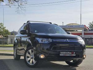 Black Mitsubishi Outlander 2014 in Siauliai, with an engine capacity of 2.00 L and mileage of 269 thousand km for 7950 €, photo  on AUTOMOTO.COM.LV