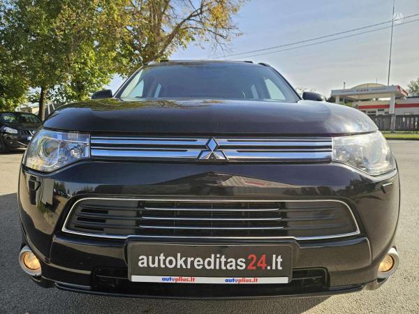 Melns Mitsubishi Outlander 2014 Šauļi, ar dzinēja tilpumu 2.00 L un nobraukumu 269 tūkst. km par 7950 €, foto 3 vietnē AUTOMOTO.COM.LV