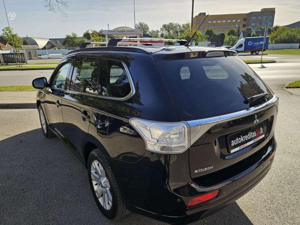 Melns Mitsubishi Outlander 2014 Šauļi, ar dzinēja tilpumu 2.00 L un nobraukumu 269 tūkst. km par 7950 €, foto 8 vietnē AUTOMOTO.COM.LV