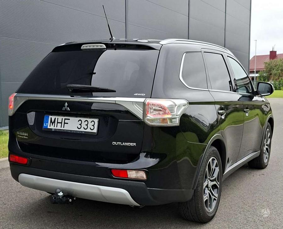 Melns Mitsubishi Outlander 2014 Kauņa, ar dzinēja tilpumu 2.30 L un nobraukumu 209 tūkst. km par 8600 €, foto 4 vietnē AUTOMOTO.COM.LV