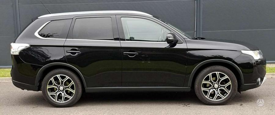 Melns Mitsubishi Outlander 2014 Kauņa, ar dzinēja tilpumu 2.30 L un nobraukumu 209 tūkst. km par 8600 €, foto 7 vietnē AUTOMOTO.COM.LV