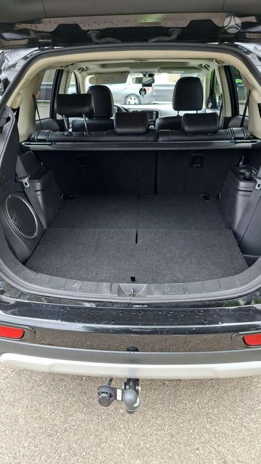 Melns Mitsubishi Outlander 2014 Kauņa, ar dzinēja tilpumu 2.30 L un nobraukumu 209 tūkst. km par 8600 €, foto 15 vietnē AUTOMOTO.COM.LV