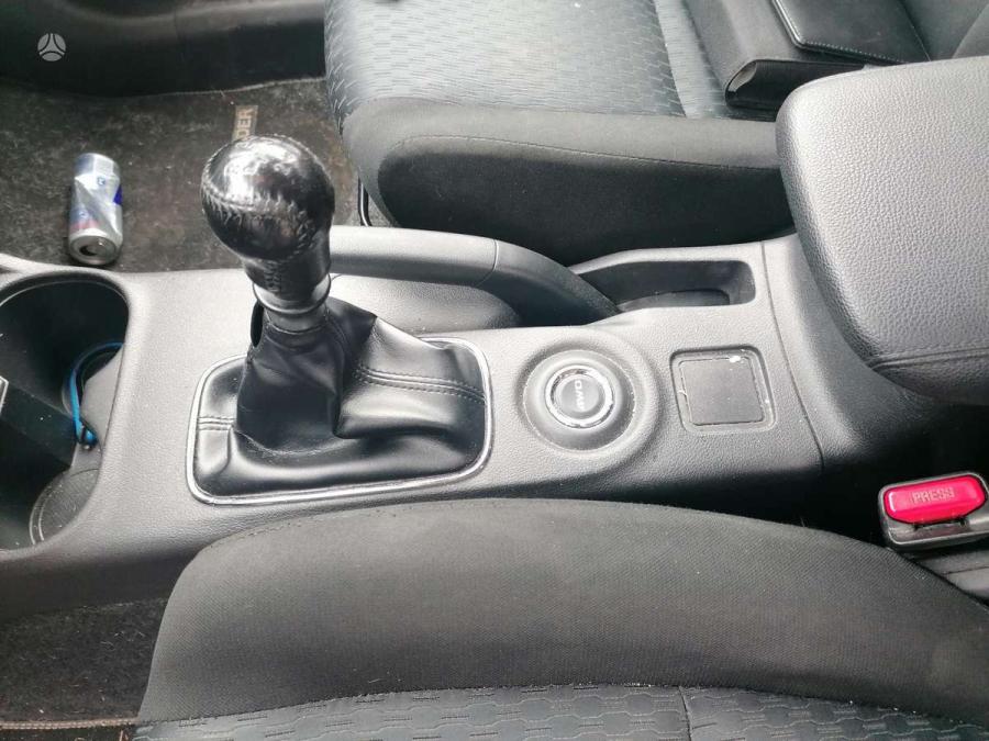 Melns Mitsubishi Outlander 2014 Tauragė, ar dzinēja tilpumu 2.27 L un nobraukumu 202 tūkst. km par 7400 €, foto 9 vietnē AUTOMOTO.COM.LV
