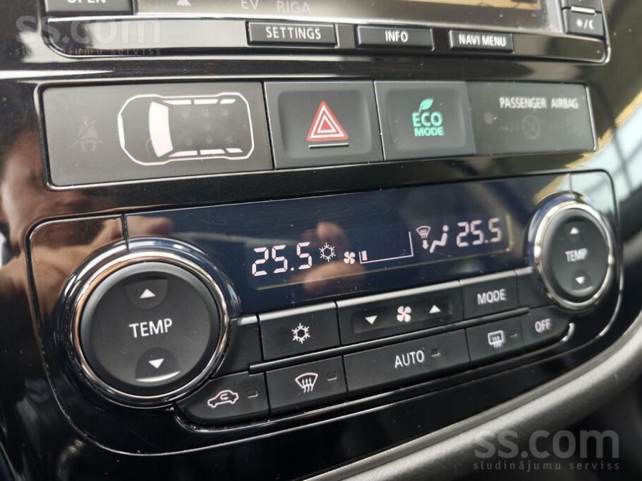 Melns Mitsubishi Outlander 2014 Rīga, ar dzinēja tilpumu 2.00 L un nobraukumu 257 tūkst. km par 9250 €, foto 14 vietnē AUTOMOTO.COM.LV