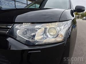 Melns Mitsubishi Outlander 2014 Rīga, ar dzinēja tilpumu 2.00 L un nobraukumu 257 tūkst. km par 9250 €, foto 27 vietnē AUTOMOTO.COM.LV