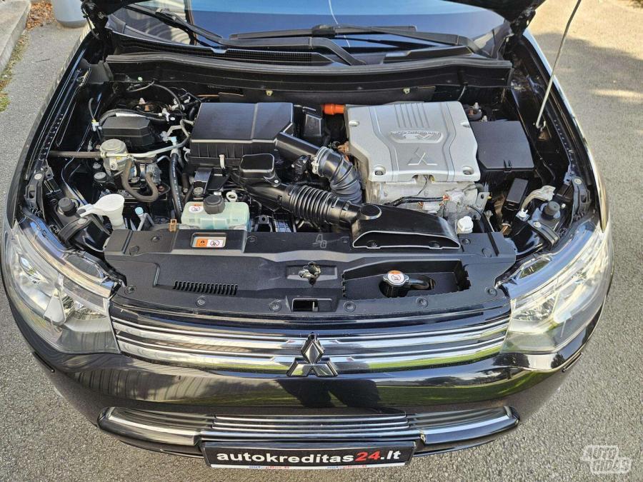 Black Mitsubishi Outlander 2014 in Siauliai, with an engine capacity of 2.00 L and mileage of 269 thousand km for 7950 €, photo 27 on AUTOMOTO.COM.LV