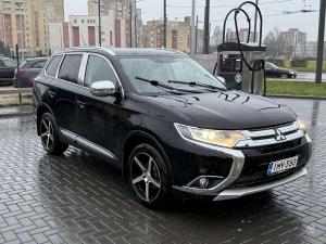Black Mitsubishi Outlander 2015 in Kaunas, with an engine capacity of 2.27 L and mileage of 171 thousand km for 10448 €, photo 3 on AUTOMOTO.COM.LV
