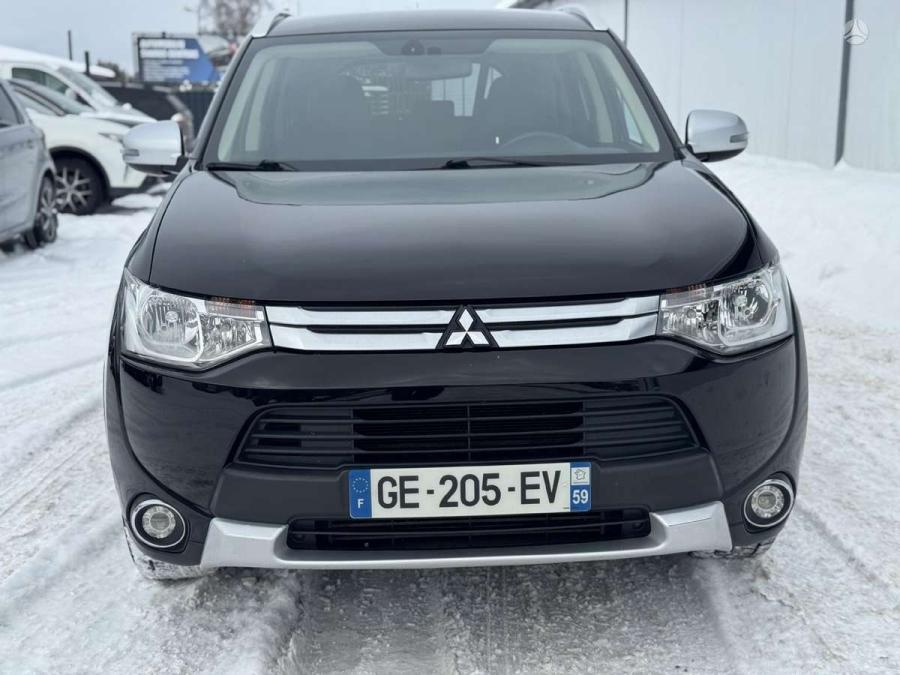 Melns Mitsubishi Outlander 2015 Tauragė, ar dzinēja tilpumu 2.27 L un nobraukumu 159 tūkst. km par 7300 €, foto 7 vietnē AUTOMOTO.COM.LV