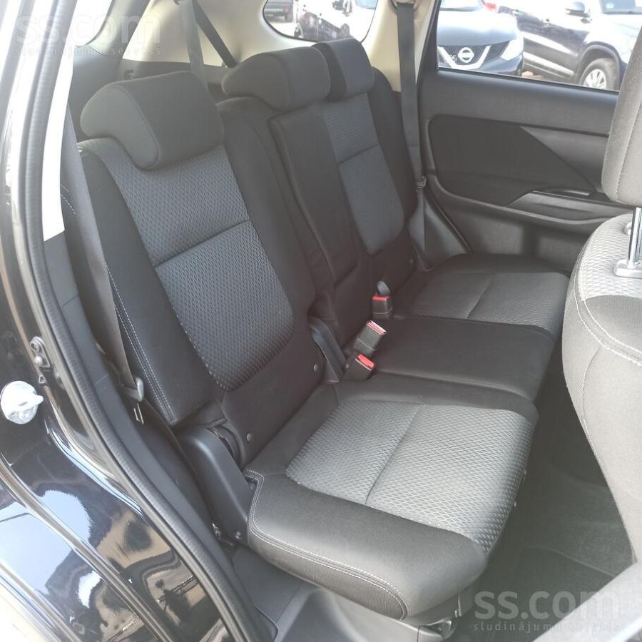 Melns Mitsubishi Outlander 2015 Daugavpils, ar dzinēja tilpumu 2.20 L un nobraukumu 0 tūkst. km par 12900 €, foto 16 vietnē AUTOMOTO.COM.LV
