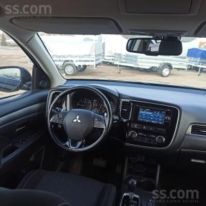 Melns Mitsubishi Outlander 2015 Daugavpils, ar dzinēja tilpumu 2.20 L un nobraukumu 0 tūkst. km par 12900 €, foto 18 vietnē AUTOMOTO.COM.LV