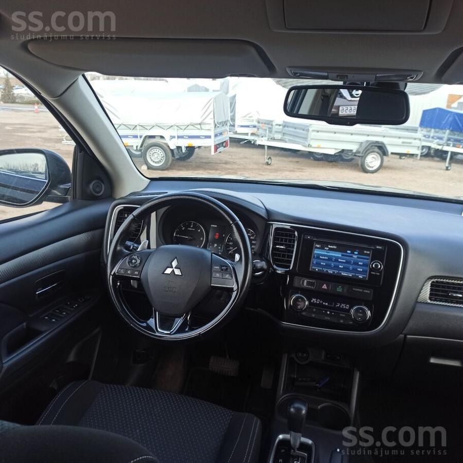 Melns Mitsubishi Outlander 2015 Daugavpils, ar dzinēja tilpumu 2.20 L un nobraukumu 0 tūkst. km par 12900 €, foto 18 vietnē AUTOMOTO.COM.LV