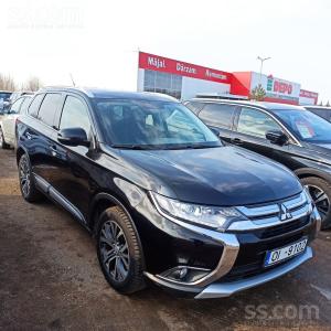 Melns Mitsubishi Outlander 2015 Daugavpils, ar dzinēja tilpumu 2.20 L un nobraukumu 0 tūkst. km par 12900 €, foto 32 vietnē AUTOMOTO.COM.LV