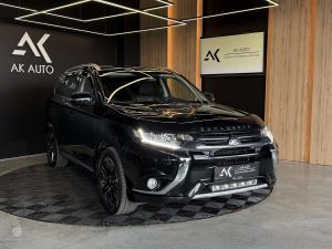 Melns Mitsubishi Outlander 2015 Kauņa, ar dzinēja tilpumu 2.00 L un nobraukumu 157 tūkst. km par 14499 €, foto 4 vietnē AUTOMOTO.COM.LV
