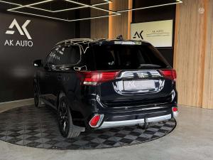 Melns Mitsubishi Outlander 2015 Kauņa, ar dzinēja tilpumu 2.00 L un nobraukumu 157 tūkst. km par 14499 €, foto 10 vietnē AUTOMOTO.COM.LV