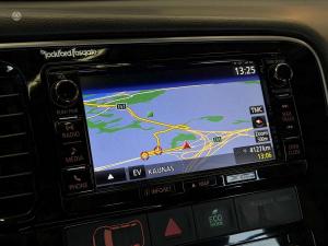 Melns Mitsubishi Outlander 2015 Kauņa, ar dzinēja tilpumu 2.00 L un nobraukumu 157 tūkst. km par 14499 €, foto 32 vietnē AUTOMOTO.COM.LV
