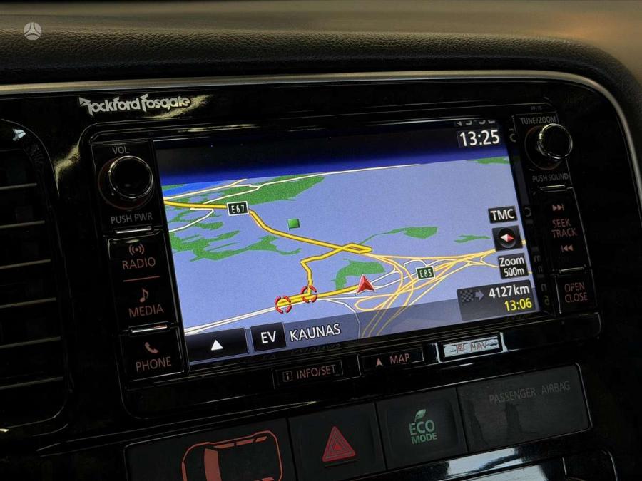 Melns Mitsubishi Outlander 2015 Kauņa, ar dzinēja tilpumu 2.00 L un nobraukumu 157 tūkst. km par 14499 €, foto 32 vietnē AUTOMOTO.COM.LV