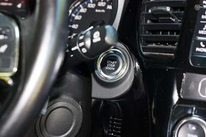Black Mitsubishi Outlander 2015 in Kretinga, with an engine capacity of 2.20 L and mileage of 205 thousand km for 9799 €, photo 32 on AUTOMOTO.COM.LV