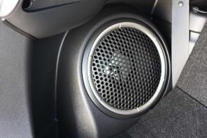 Black Mitsubishi Outlander 2015 in Kretinga, with an engine capacity of 2.20 L and mileage of 205 thousand km for 9799 €, photo 37 on AUTOMOTO.COM.LV